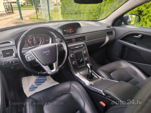 Grey Volvo V70 2015 in Paide, with an engine capacity of 2.00 L and mileage of 293 thousand km for 7990 €, photo 18 on AUTOMOTO.COM.LV