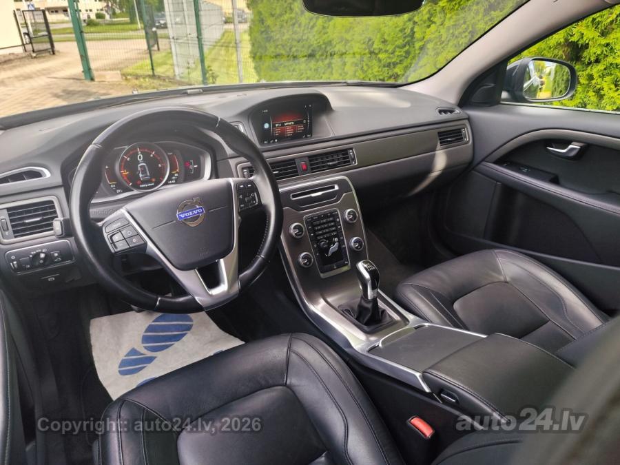 Grey Volvo V70 2015 in Paide, with an engine capacity of 2.00 L and mileage of 293 thousand km for 7990 €, photo 18 on AUTOMOTO.COM.LV