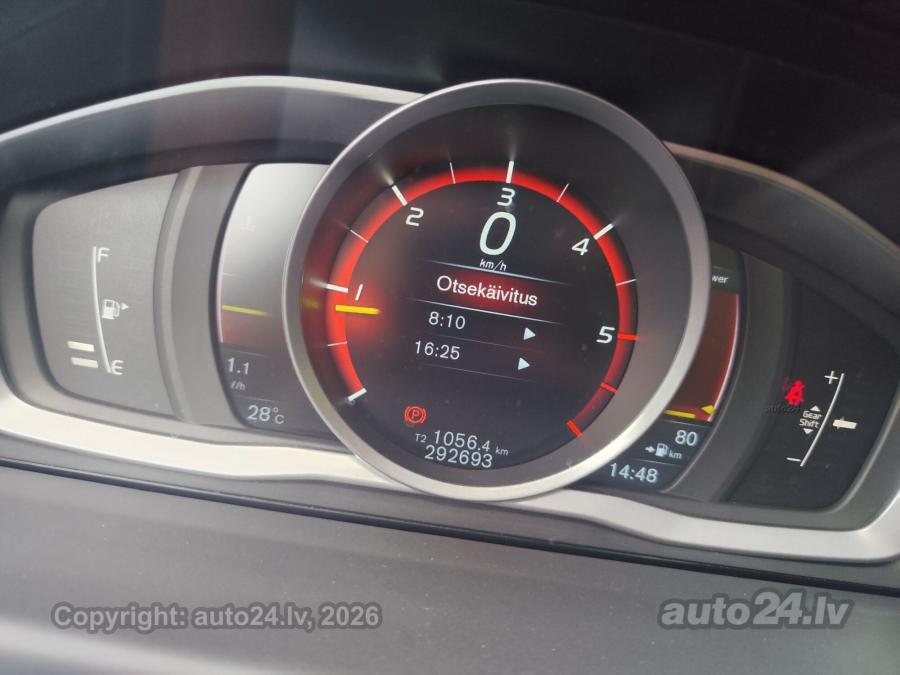 Grey Volvo V70 2015 in Paide, with an engine capacity of 2.00 L and mileage of 293 thousand km for 7990 €, photo 24 on AUTOMOTO.COM.LV