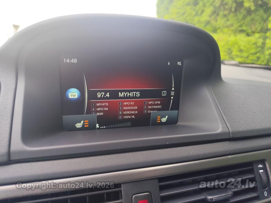 Grey Volvo V70 2015 in Paide, with an engine capacity of 2.00 L and mileage of 293 thousand km for 7990 €, photo 25 on AUTOMOTO.COM.LV