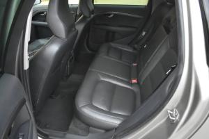 Pelēks Volvo V70 2015 Talsi, ar dzinēja tilpumu 2.00 L un nobraukumu 245 tūkst. km par 5400 €, foto 9 vietnē AUTOMOTO.COM.LV