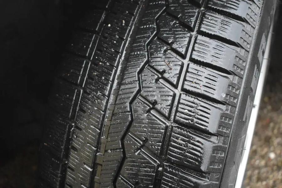 Pelēks Volvo V70 2015 Talsi, ar dzinēja tilpumu 2.00 L un nobraukumu 245 tūkst. km par 5400 €, foto 19 vietnē AUTOMOTO.COM.LV