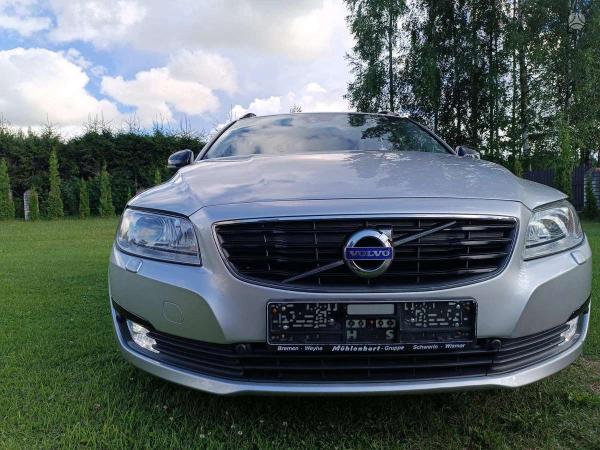 Grey Volvo V70 2015 in Varena, with an engine capacity of 1.98 L and mileage of 310 thousand km for 7150 €, photo 4 on AUTOMOTO.COM.LV
