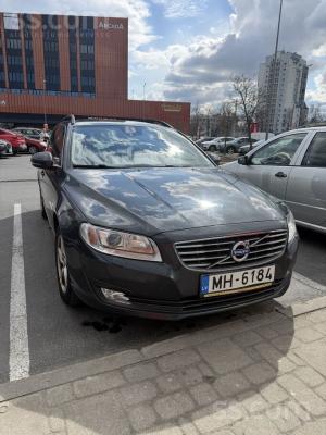 Grey Volvo V70 2015 in Riga, with an engine capacity of 2.00 L and mileage of 246 thousand km for 7300 €, photo 3 on AUTOMOTO.COM.LV