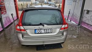 Серый Вольво В70 2015 в Талси, объемом двигателя 2.00 л и пробегом 301 тыс. км за 6500 €, фото 5 на AUTOMOTO.COM.LV