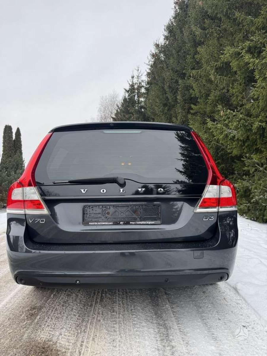Pelēks Volvo V70 2016 Alīta, ar dzinēja tilpumu 1.98 L un nobraukumu 274 tūkst. km par 7750 €, foto 10 vietnē AUTOMOTO.COM.LV