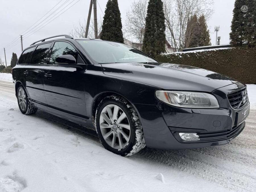 Pelēks Volvo V70 2016 Alīta, ar dzinēja tilpumu 1.98 L un nobraukumu 274 tūkst. km par 7750 €, foto 12 vietnē AUTOMOTO.COM.LV