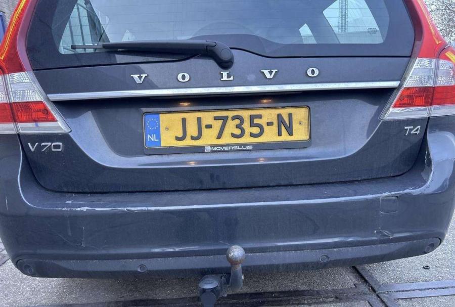 Pelēks Volvo V70 2016 Prienai, ar dzinēja tilpumu 1.97 L un nobraukumu 294 tūkst. km par 7700 €, foto 19 vietnē AUTOMOTO.COM.LV