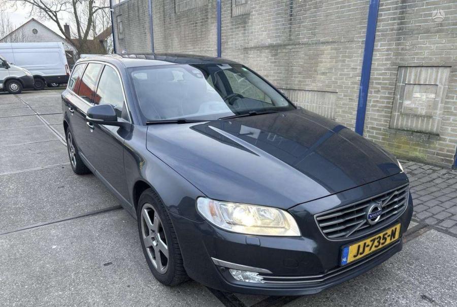 Pelēks Volvo V70 2016 Prienai, ar dzinēja tilpumu 1.97 L un nobraukumu 294 tūkst. km par 7700 €, foto 25 vietnē AUTOMOTO.COM.LV