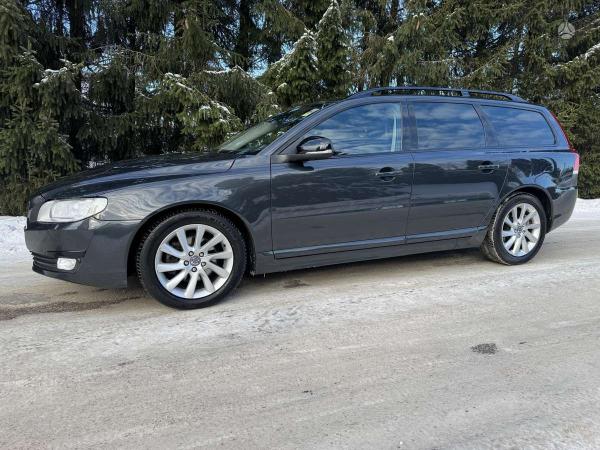 Grey Volvo V70 2016 in Alytus, with an engine capacity of 1.98 L and mileage of 275 thousand km for 7450 €, photo 3 on AUTOMOTO.COM.LV