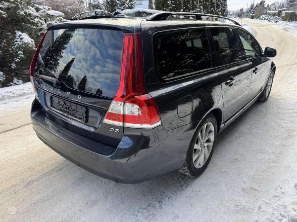 Grey Volvo V70 2016 in Alytus, with an engine capacity of 1.98 L and mileage of 275 thousand km for 7450 €, photo 7 on AUTOMOTO.COM.LV