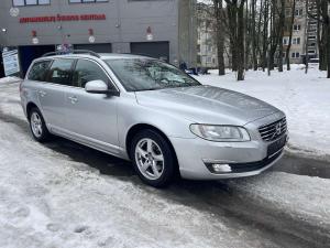 Grey Volvo V70 2016 in Kaunas, with an engine capacity of 1.97 L and mileage of 200 thousand km for 6750 €, photo 5 on AUTOMOTO.COM.LV