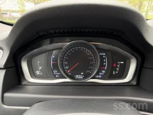 Pelēks Volvo V70 2016 Rīga, ar dzinēja tilpumu 2.00 L un nobraukumu 278 tūkst. km par 6980 €, foto 23 vietnē AUTOMOTO.COM.LV