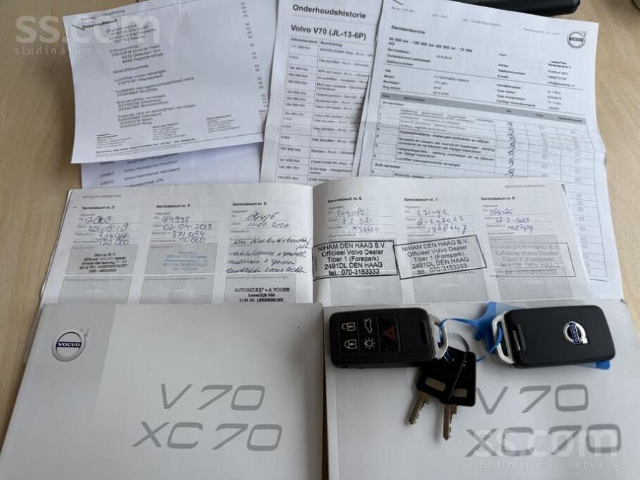Pelēks Volvo V70 2016 Rīga, ar dzinēja tilpumu 2.00 L un nobraukumu 278 tūkst. km par 6980 €, foto 32 vietnē AUTOMOTO.COM.LV