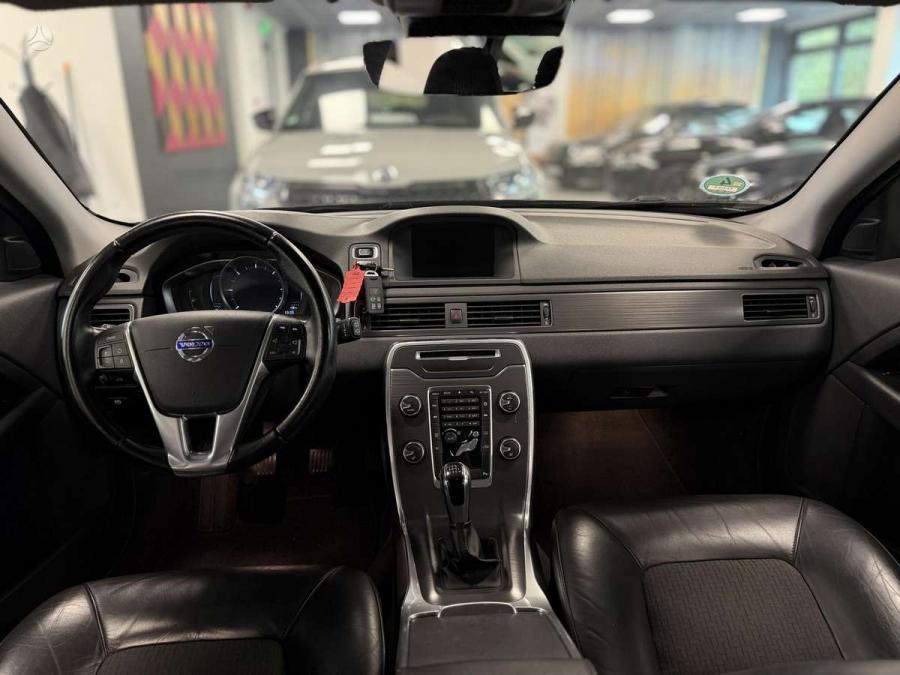 Pelēks Volvo V70 2016 Klaipėda, ar dzinēja tilpumu 1.98 L un nobraukumu 265 tūkst. km par 8750 €, foto 18 vietnē AUTOMOTO.COM.LV