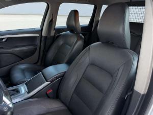Pelēks Volvo V70 2016 Viļņa, ar dzinēja tilpumu 1.98 L un nobraukumu 295 tūkst. km par 5350 €, foto 10 vietnē AUTOMOTO.COM.LV
