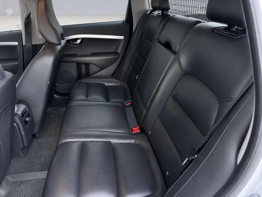 Pelēks Volvo V70 2016 Viļņa, ar dzinēja tilpumu 1.98 L un nobraukumu 295 tūkst. km par 5350 €, foto 12 vietnē AUTOMOTO.COM.LV