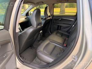 Grey Volvo V70 2016 in Valmiera, with an engine capacity of 2.00 L and mileage of 311 thousand km for 8950 €, photo 7 on AUTOMOTO.COM.LV