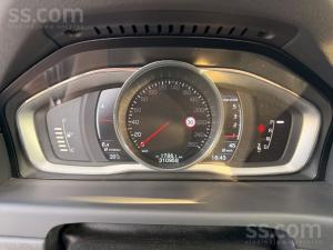 Grey Volvo V70 2016 in Valmiera, with an engine capacity of 2.00 L and mileage of 311 thousand km for 8950 €, photo 9 on AUTOMOTO.COM.LV