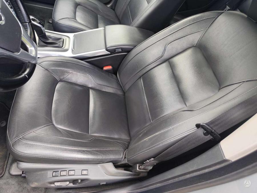 Pelēks Volvo V70 2016 Kauņa, ar dzinēja tilpumu 1.98 L un nobraukumu 260 tūkst. km par 7750 €, foto 11 vietnē AUTOMOTO.COM.LV