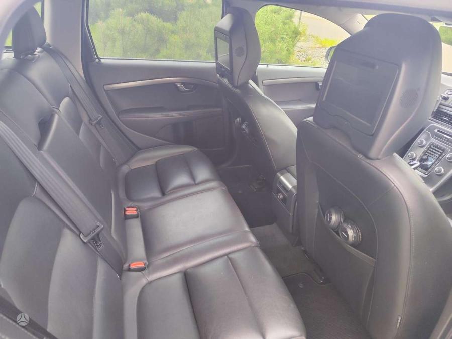 Pelēks Volvo V70 2016 Kauņa, ar dzinēja tilpumu 1.98 L un nobraukumu 260 tūkst. km par 7750 €, foto 12 vietnē AUTOMOTO.COM.LV