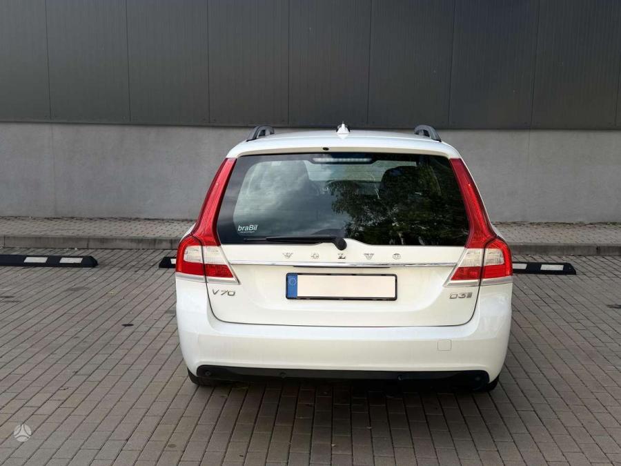 Pelēks Volvo V70 2016 Viļņa, ar dzinēja tilpumu 1.98 L un nobraukumu 270 tūkst. km par 3950 €, foto 8 vietnē AUTOMOTO.COM.LV