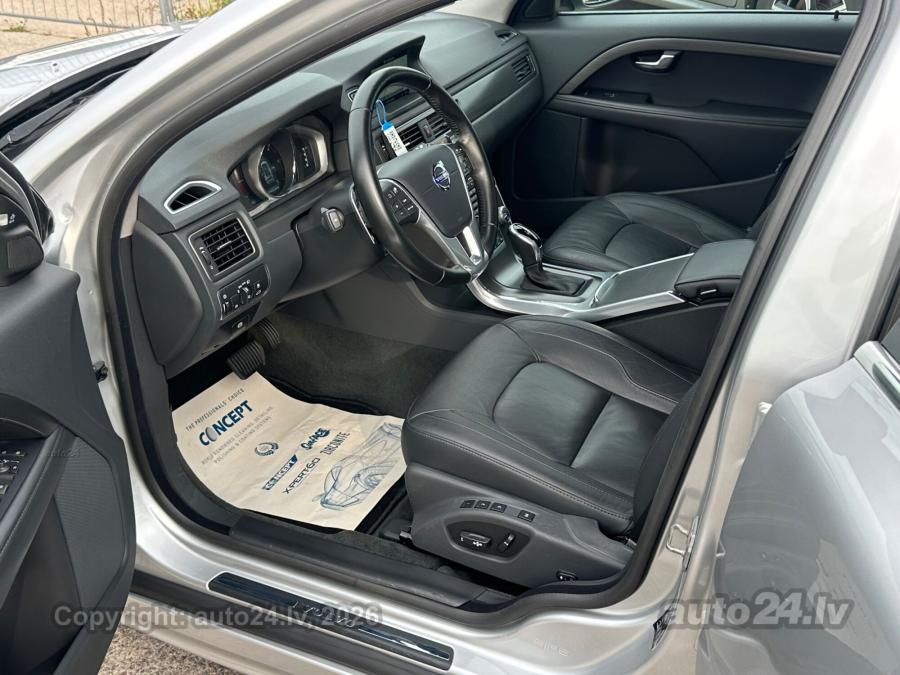 Pelēks Volvo V70 2016 Tartu, ar dzinēja tilpumu 2.00 L un nobraukumu 267 tūkst. km par 11950 €, foto 5 vietnē AUTOMOTO.COM.LV