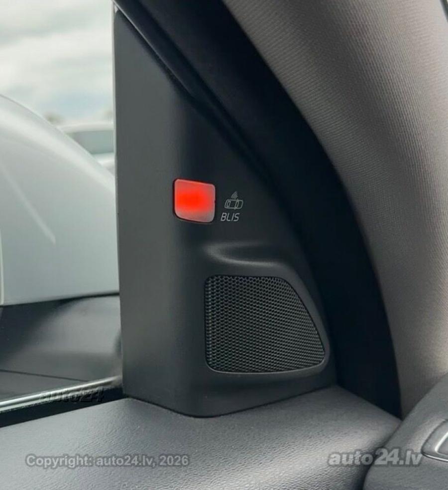 Pelēks Volvo V70 2016 Tartu, ar dzinēja tilpumu 2.00 L un nobraukumu 267 tūkst. km par 11950 €, foto 6 vietnē AUTOMOTO.COM.LV