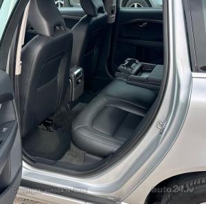 Pelēks Volvo V70 2016 Tartu, ar dzinēja tilpumu 2.00 L un nobraukumu 267 tūkst. km par 11950 €, foto 25 vietnē AUTOMOTO.COM.LV
