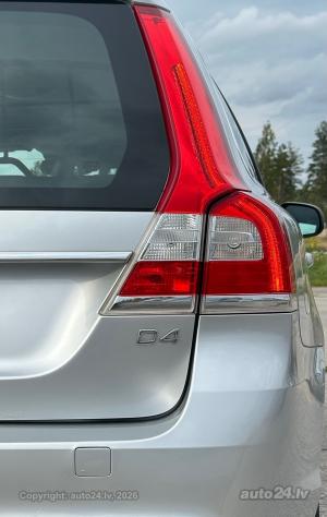 Pelēks Volvo V70 2016 Tartu, ar dzinēja tilpumu 2.00 L un nobraukumu 267 tūkst. km par 11950 €, foto 29 vietnē AUTOMOTO.COM.LV