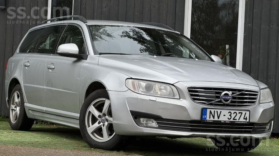 Pelēks Volvo V70 2016 Rīga, ar dzinēja tilpumu 2.00 L un nobraukumu 289 tūkst. km par 5990 €, foto 1 vietnē AUTOMOTO.COM.LV
