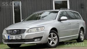 Pelēks Volvo V70 2016 Rīga, ar dzinēja tilpumu 2.00 L un nobraukumu 289 tūkst. km par 5990 €, foto 3 vietnē AUTOMOTO.COM.LV
