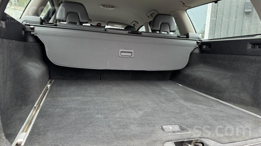 Pelēks Volvo V70 2016 Rīga, ar dzinēja tilpumu 2.00 L un nobraukumu 289 tūkst. km par 5990 €, foto 11 vietnē AUTOMOTO.COM.LV