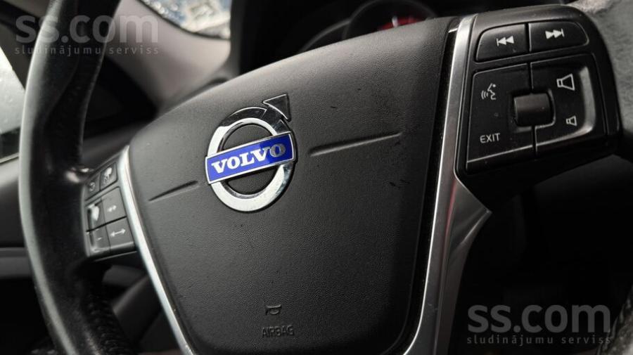 Pelēks Volvo V70 2016 Rīga, ar dzinēja tilpumu 2.00 L un nobraukumu 289 tūkst. km par 5990 €, foto 15 vietnē AUTOMOTO.COM.LV