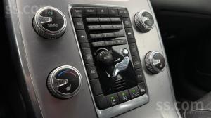 Pelēks Volvo V70 2016 Rīga, ar dzinēja tilpumu 2.00 L un nobraukumu 289 tūkst. km par 5990 €, foto 16 vietnē AUTOMOTO.COM.LV