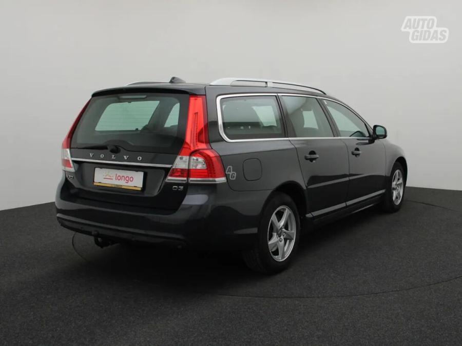 Grey Volvo V70 2017 in Vilnius, with an engine capacity of 2.00 L and mileage of 248 thousand km for 11099 €, photo 8 on AUTOMOTO.COM.LV