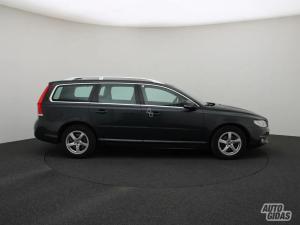 Grey Volvo V70 2017 in Vilnius, with an engine capacity of 2.00 L and mileage of 248 thousand km for 11099 €, photo 9 on AUTOMOTO.COM.LV