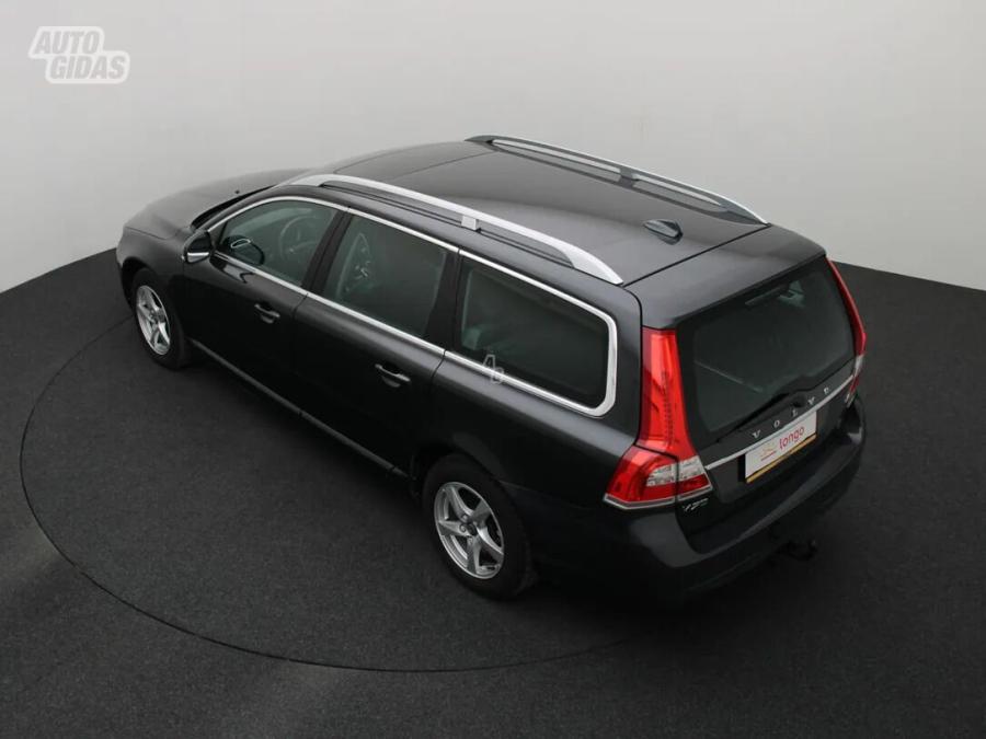Grey Volvo V70 2017 in Vilnius, with an engine capacity of 2.00 L and mileage of 248 thousand km for 11099 €, photo 12 on AUTOMOTO.COM.LV