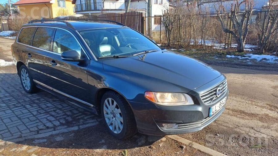 Volvo V70 2014 Rīga, ar dzinēja tilpumu 2.00 L un nobraukumu 385 tūkst. km par 5750 €, foto 4 vietnē AUTOMOTO.COM.LV