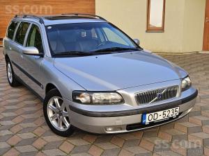 Volvo V70 2003 in Talsi, with an engine capacity of 2.40 L and mileage of 344 thousand km for 2999 €, photo 1 on AUTOMOTO.COM.LV