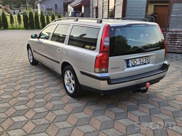 Volvo V70 2003 Talsi, ar dzinēja tilpumu 2.40 L un nobraukumu 344 tūkst. km par 2999 €, foto 3 vietnē AUTOMOTO.COM.LV