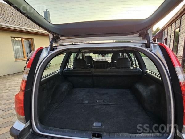 Volvo V70 2003 Talsi, ar dzinēja tilpumu 2.40 L un nobraukumu 344 tūkst. km par 2999 €, foto 7 vietnē AUTOMOTO.COM.LV