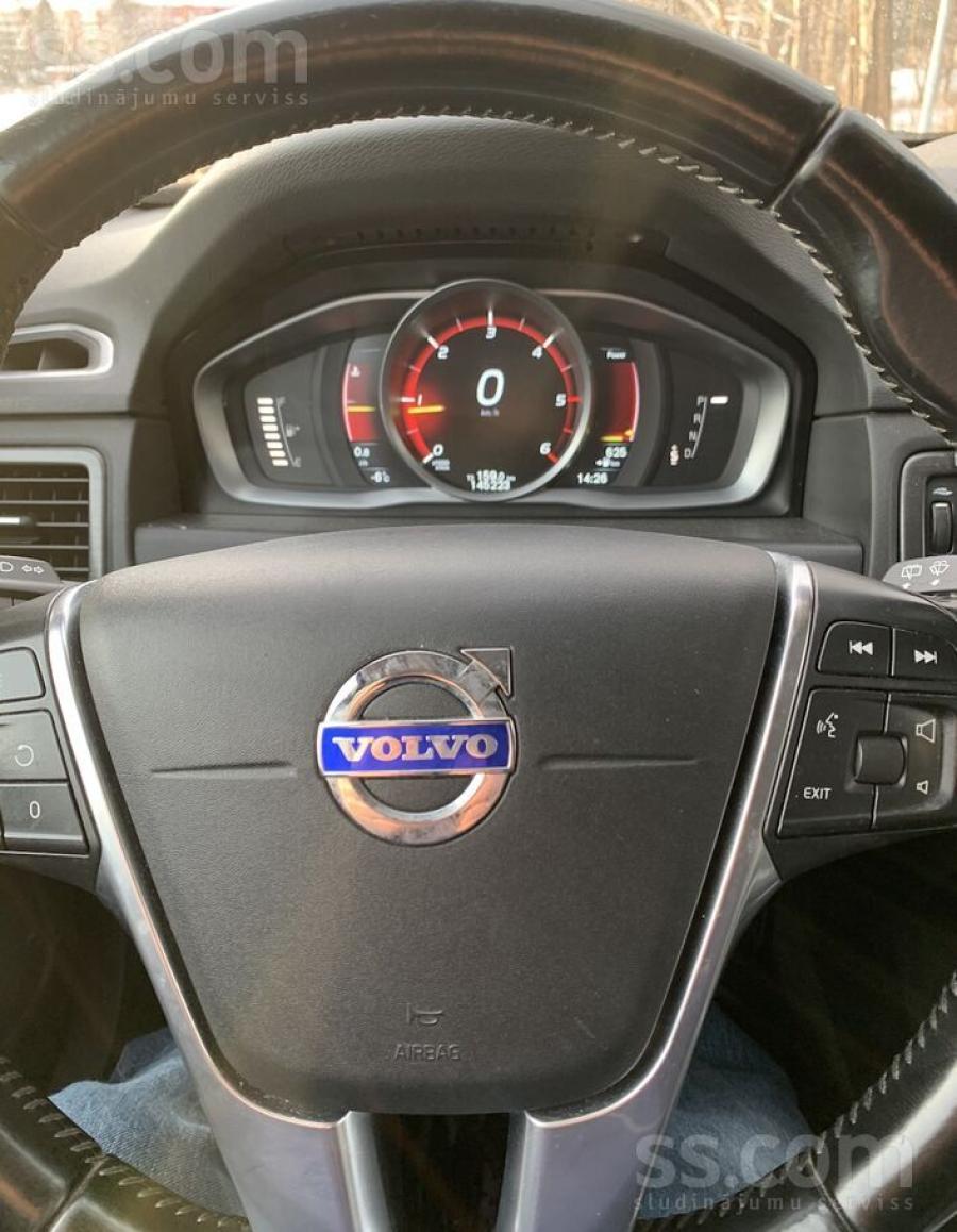 Sarkans Volvo V70 2014 Rīga, ar dzinēja tilpumu 2.00 L un nobraukumu 145 tūkst. km par 8950 €, foto 6 vietnē AUTOMOTO.COM.LV