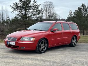 Red Volvo V70 2006 in Tukums, with an engine capacity of 2.40 L and mileage of 500 thousand km for 1987 €, photo  on AUTOMOTO.COM.LV