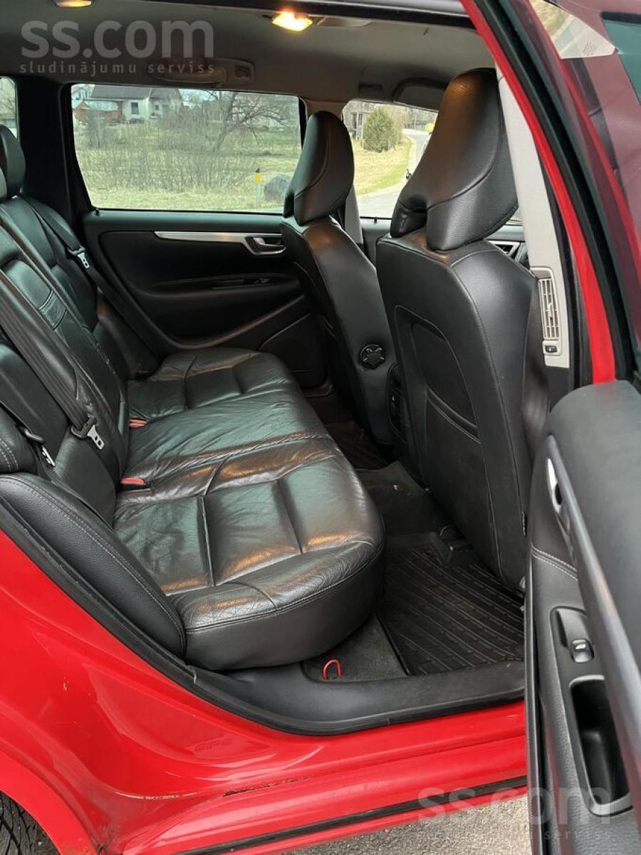 Sarkans Volvo V70 2006 Tukums, ar dzinēja tilpumu 2.40 L un nobraukumu 500 tūkst. km par 1987 €, foto 11 vietnē AUTOMOTO.COM.LV