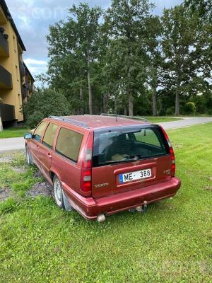 Sarkans Volvo V70 1997 Aizkraukle, ar dzinēja tilpumu 2.50 L un nobraukumu 592 tūkst. km par 490 €, foto 4 vietnē AUTOMOTO.COM.LV