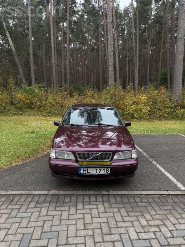 Sarkans Volvo V70 1998 Jūrmala, ar dzinēja tilpumu 2.50 L un nobraukumu 436 tūkst. km par 1550 €, foto 3 vietnē AUTOMOTO.COM.LV
