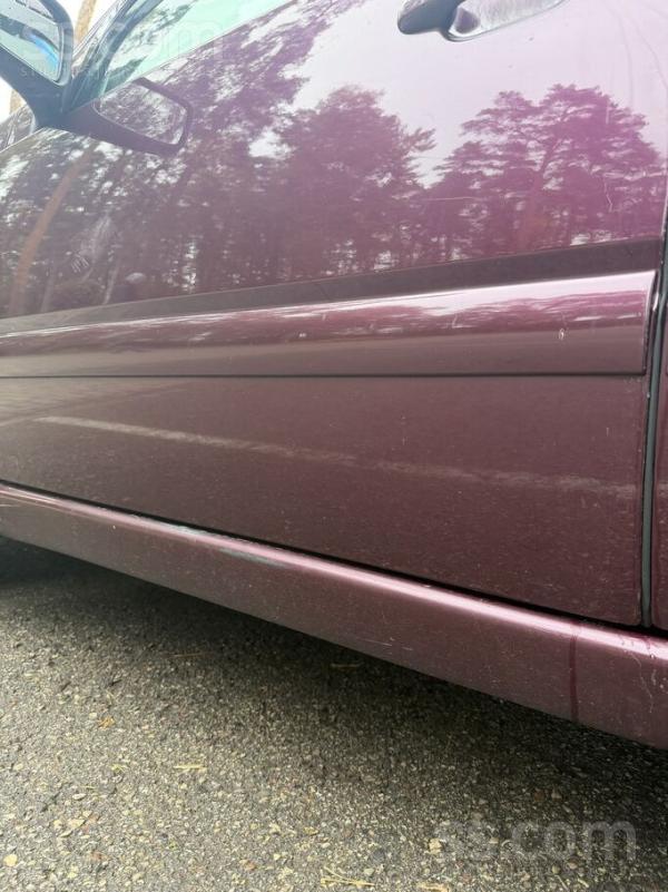 Red Volvo V70 1998 in Jurmala, with an engine capacity of 2.50 L and mileage of 436 thousand km for 1250 €, photo 11 on AUTOMOTO.COM.LV