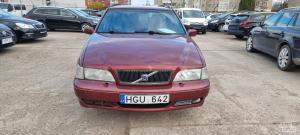 Red Volvo V70 2000 in Kedainiai, with an engine capacity of 2.50 L and mileage of 513 thousand km for 999 €, photo 4 on AUTOMOTO.COM.LV