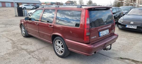 Sarkans Volvo V70 2000 Kėdainiai, ar dzinēja tilpumu 2.50 L un nobraukumu 513 tūkst. km par 999 €, foto 5 vietnē AUTOMOTO.COM.LV